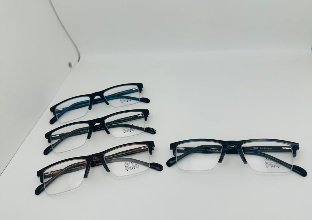 SIETE CUEROS ACETATO – Global Vision ALG